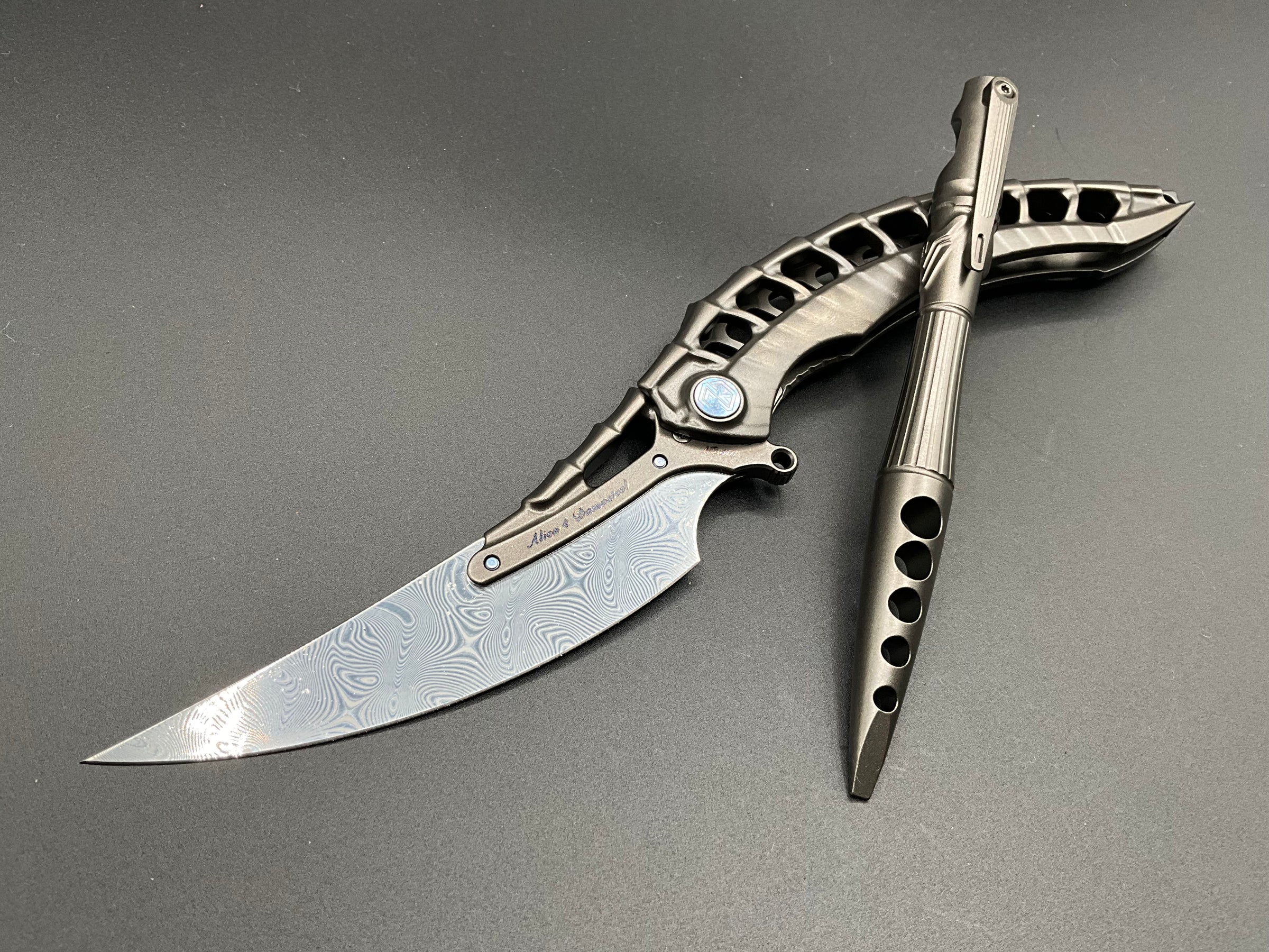 Rike Knife - Alien 4 + Pen Tool