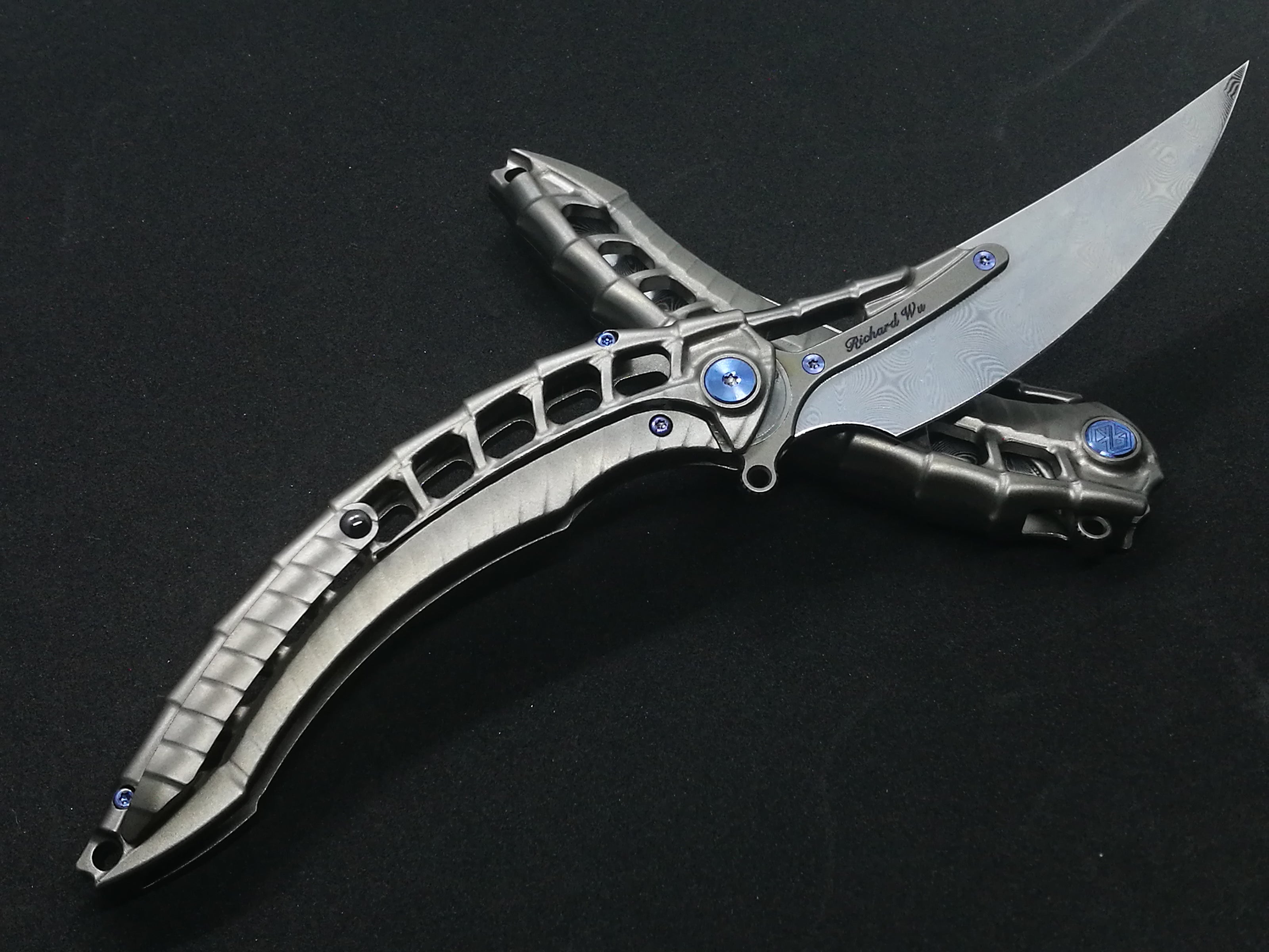 Rike Knife - Alien 4 + Pen /Tool Cone